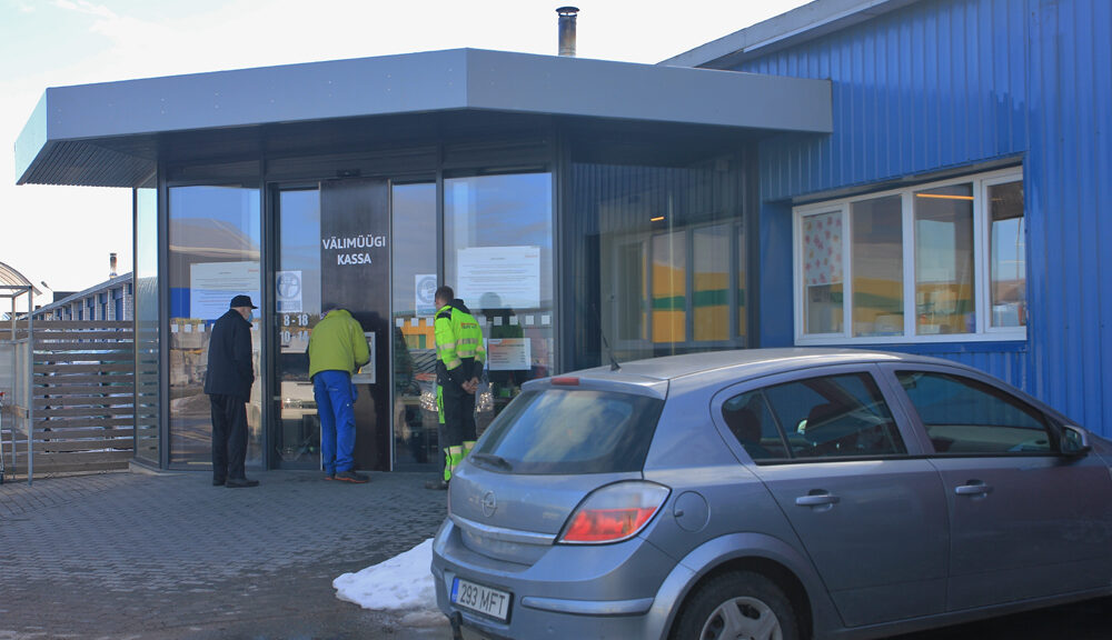 Väikestele vesi peale ehk kohalike väikepoodnike suur mure - Hiiu Leht