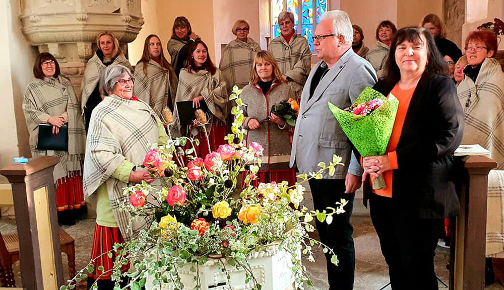 Helle Nittim – heliseva hingega dirigent - Hiiu Leht