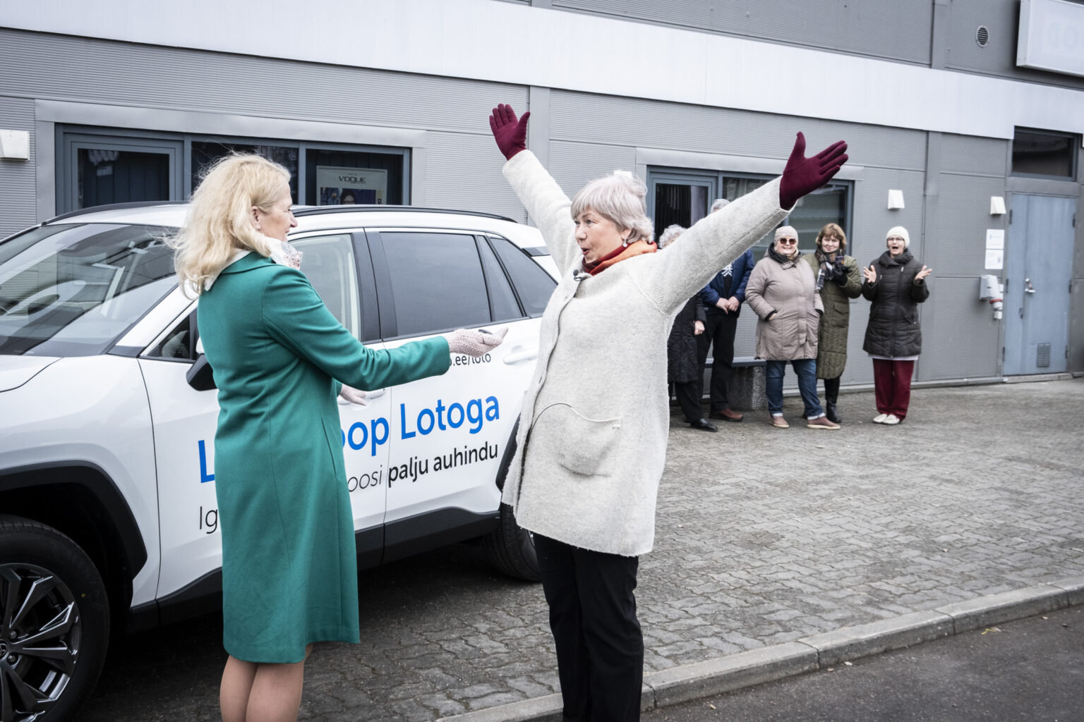 KAUA OODATUD | Hiiumaa sai esimese Coop Loto autovõitja - Hiiu Leht