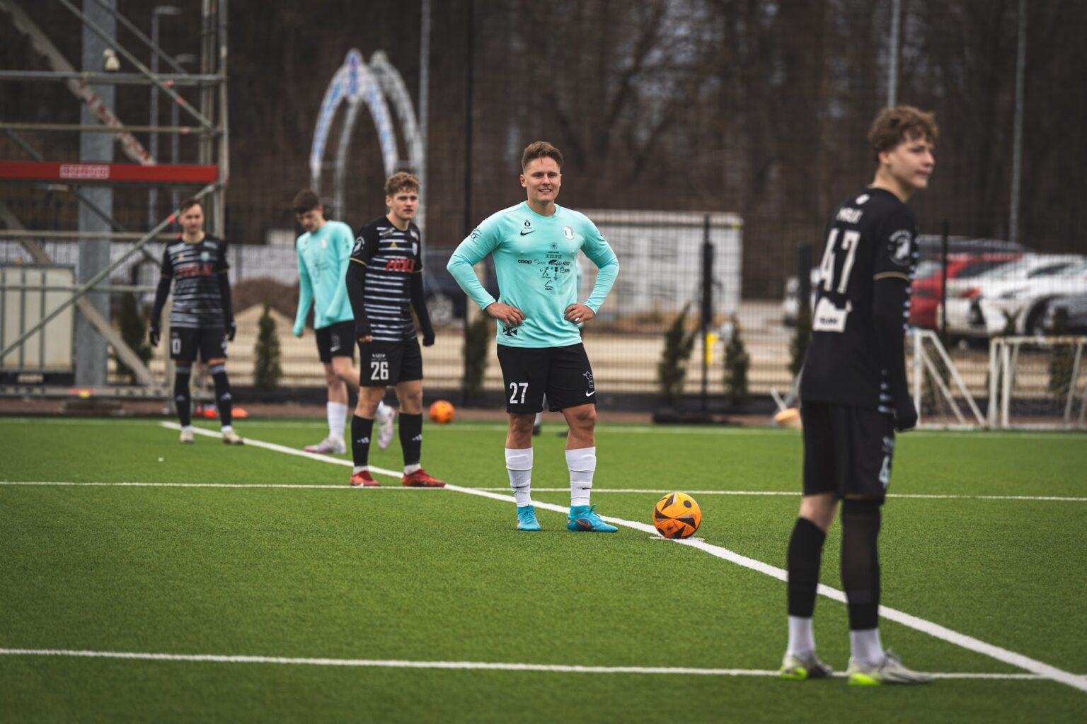 TÄNUVÄÄRT TÖÖ | Robin Valting toob kaamera ette FC Hiiumaa teekonna ja ...